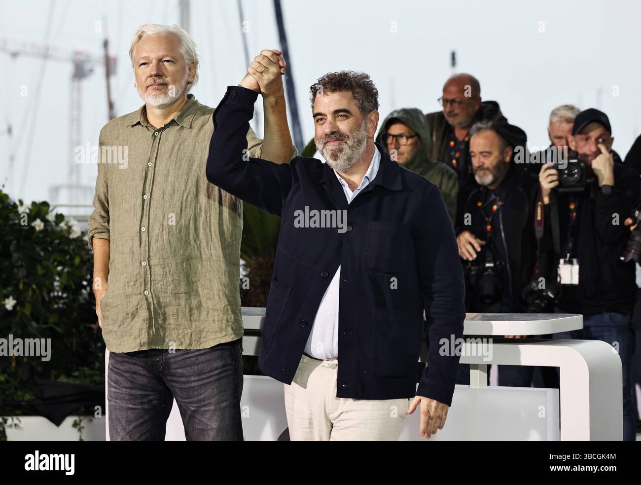 Julian assange eugene jarecki hi-res stock photography and images - Alamy