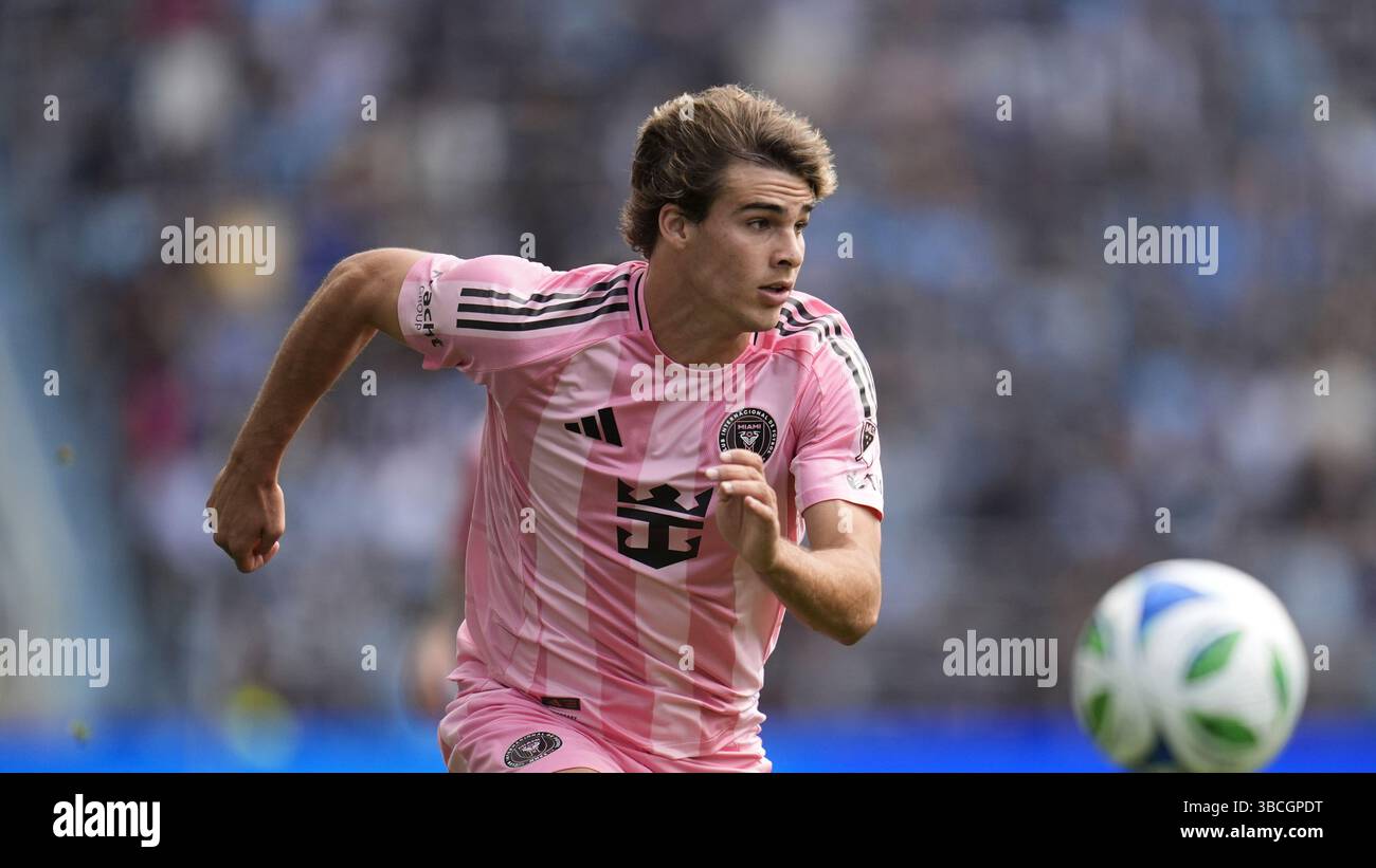 Inter Miami midfielder Benjamin Cremaschi (30) runs down the field ...