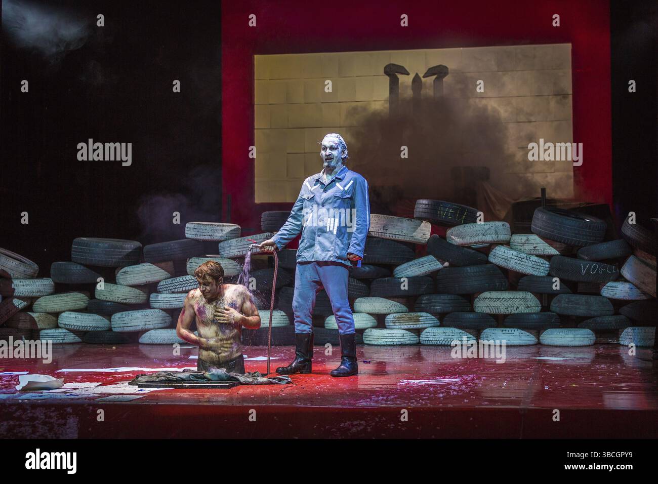 In a production by the Gorki Theatre (Berlin) with Mazen Aljubbeh, Jonas Dassler, Lea Draeger ...