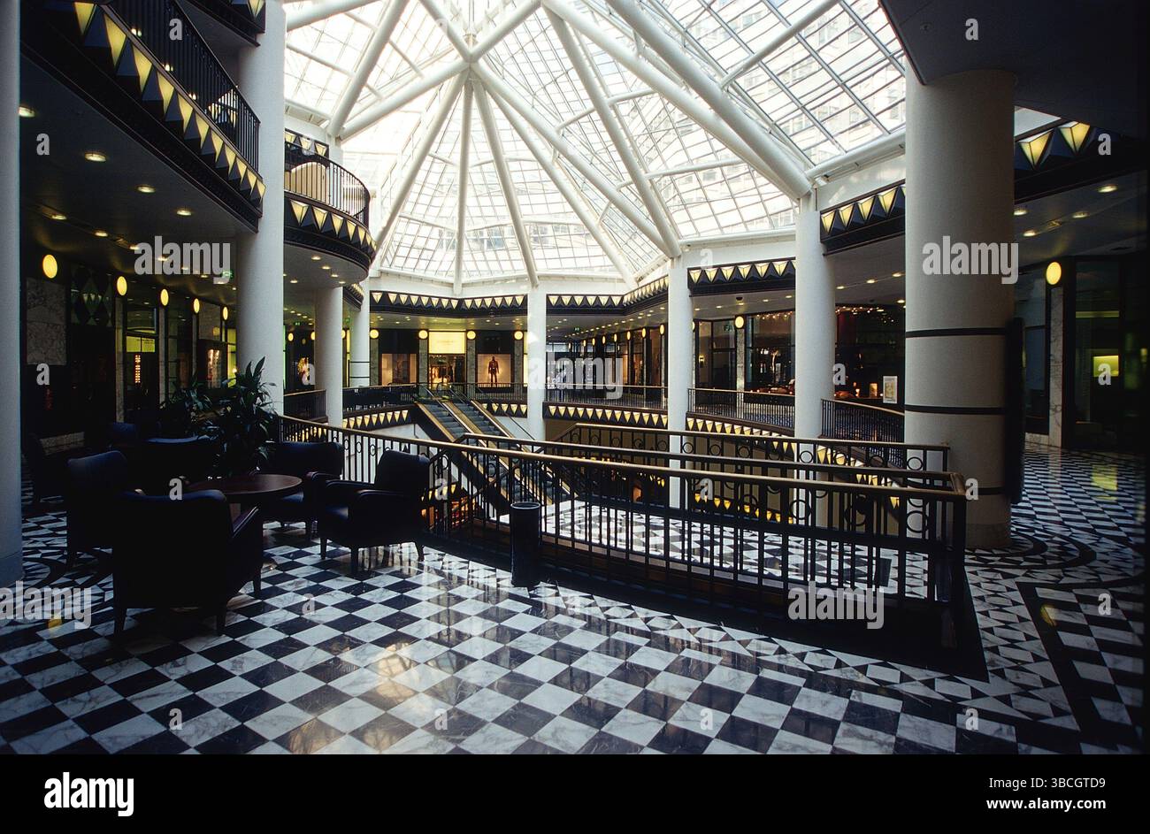 Atrium of shopping centre Quartier 206, Friedrichstrasse, Berlin ...