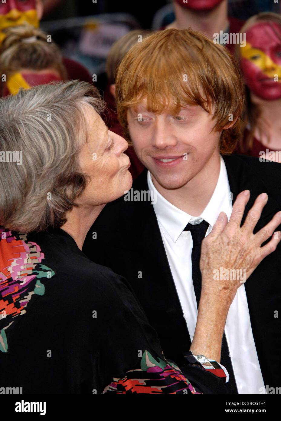 Maggie Smith and Rupert Grint at the World Premiere of "Harry Potter ...