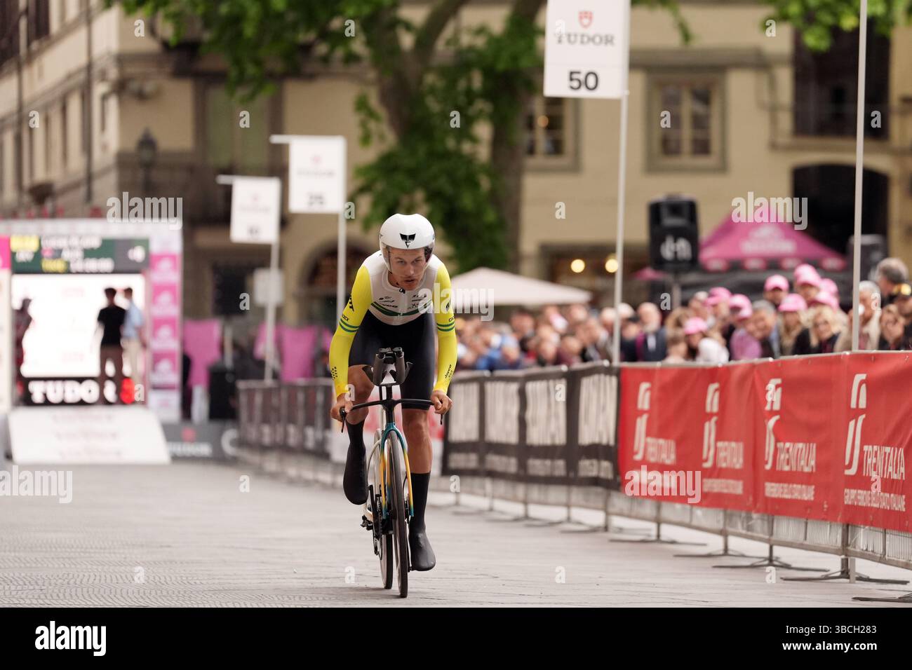 Lucca, Italy. 20th May, 2025. Van Aert Wout of Team Visma | Lease A ...