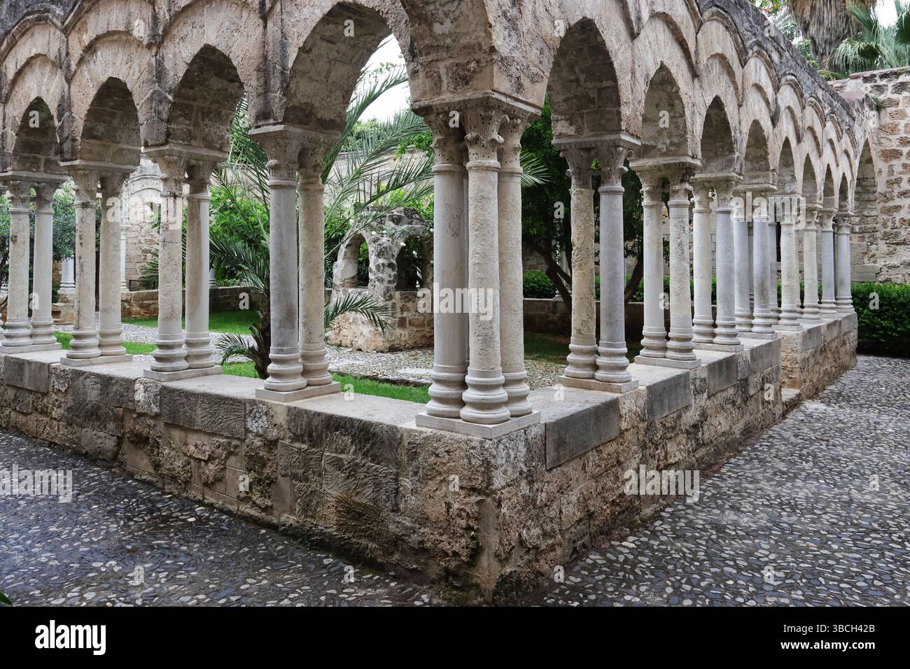 Church of Saint John of the Hermits (San Giovanni degli Eremiti ...