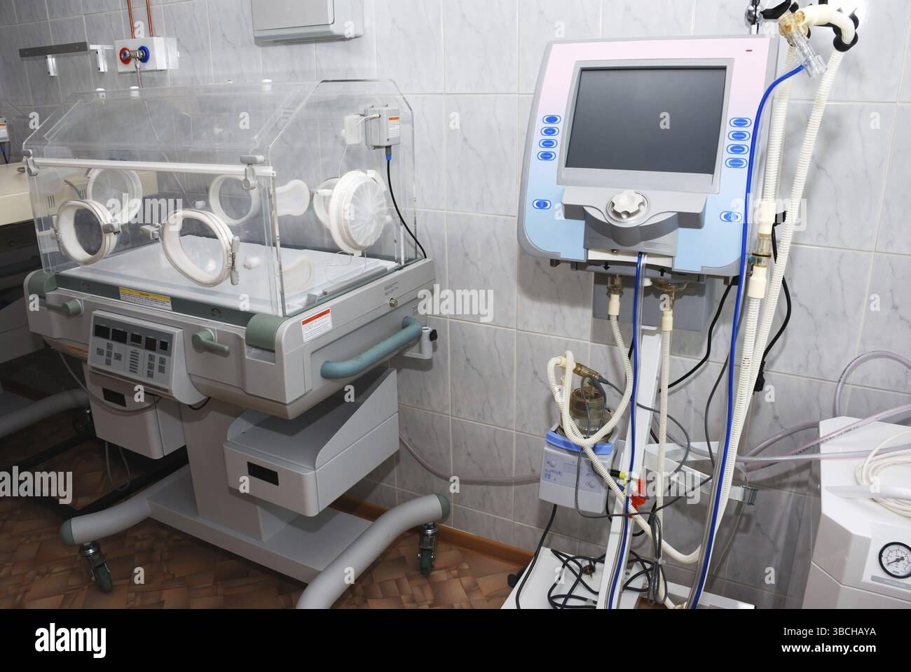 Labour ward in hospital with modern medical facilities Stock Photo - Alamy