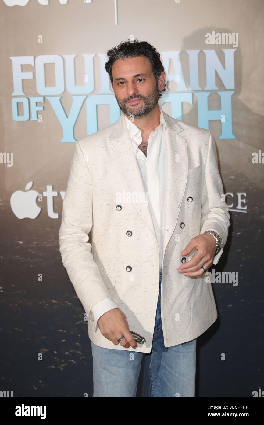 NEW YORK, NEW YORK - MAY 19: Iranian-US actor Arian Moayed attends ...