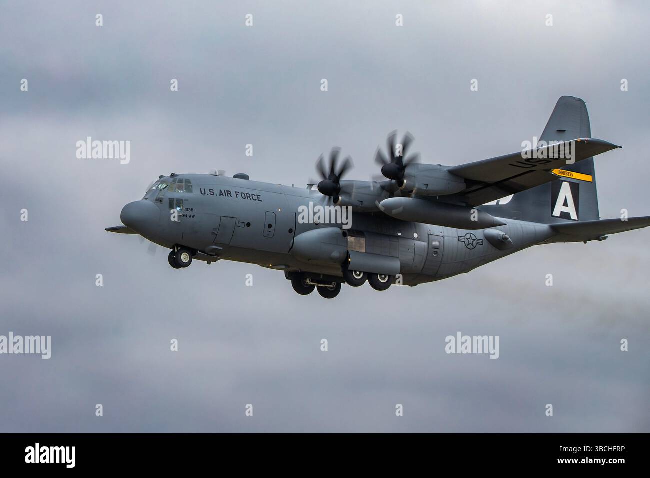 Lockheed hercules military transport aircraft hi-res stock photography ...
