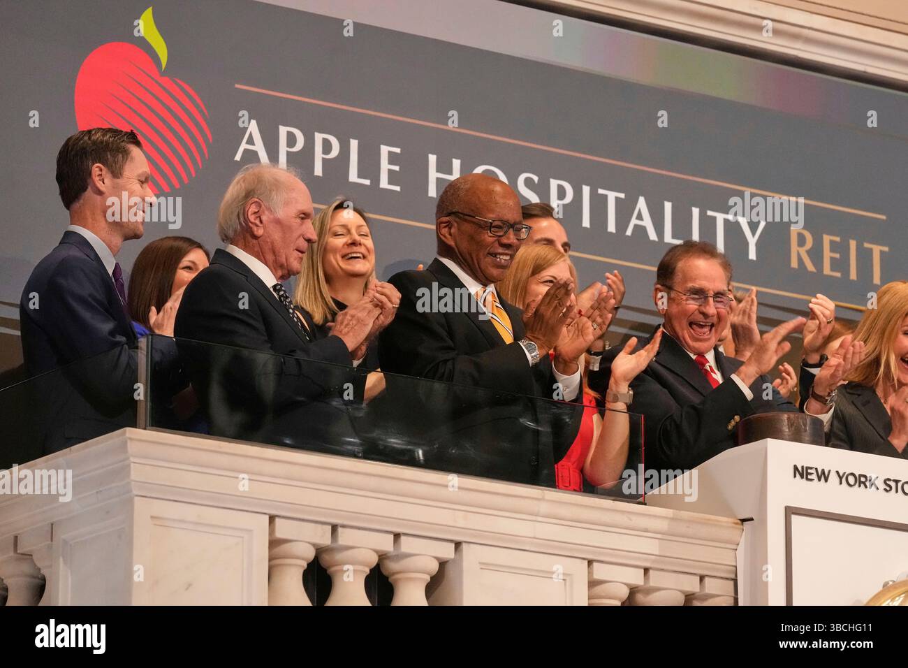 Apple Hospitality REIT Founder & Executive Chairman Glade Knight, right ...