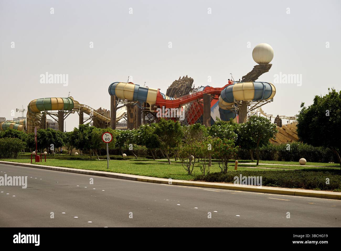 Modern water slides attractions hi-res stock photography and images - Alamy