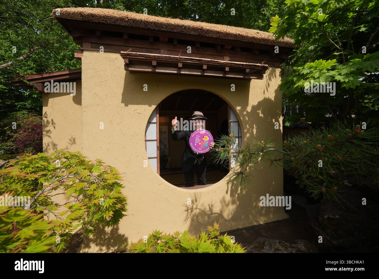 Kazuyuki Ishihara, designer of Cha no Niwa - Japanese Tea Garden, which ...