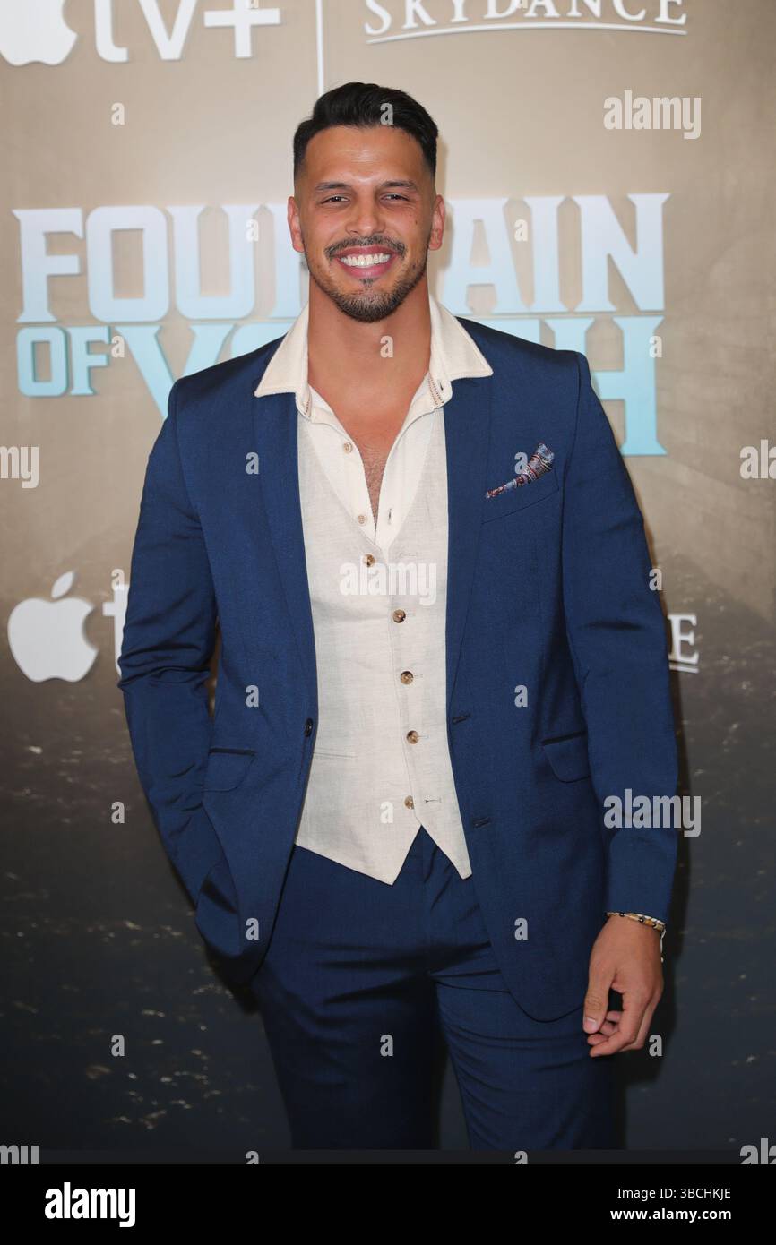 New York, USA. 19th May, 2025. NEW YORK, NEW YORK - MAY 19: Chris Leoni attends Apple's ...