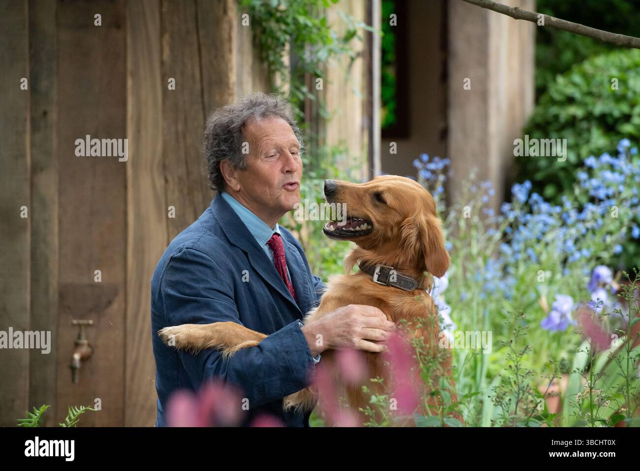 Chelsea, London, UK. 19th May, 2025. BBC Gardener's World Broadcaster ...