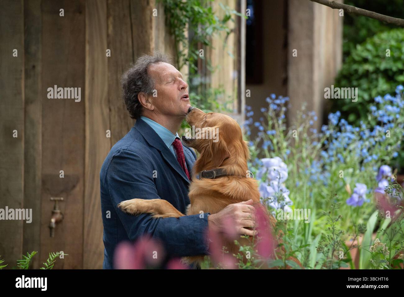 Chelsea, London, UK. 19th May, 2025. BBC Gardener's World Broadcaster ...