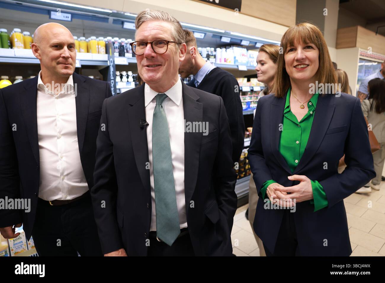 Prime Minister Sir Keir Starmer and Chancellor of the Exchequer Rachel ...