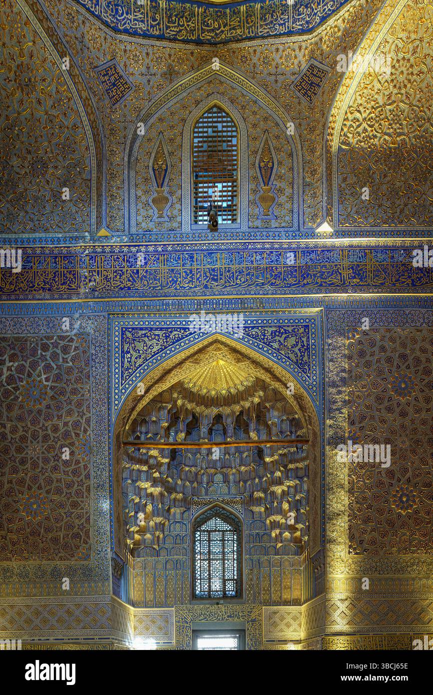 Gur e Amir Mausoleum in Samarkand, Uzbekistan, displays exquisite ...