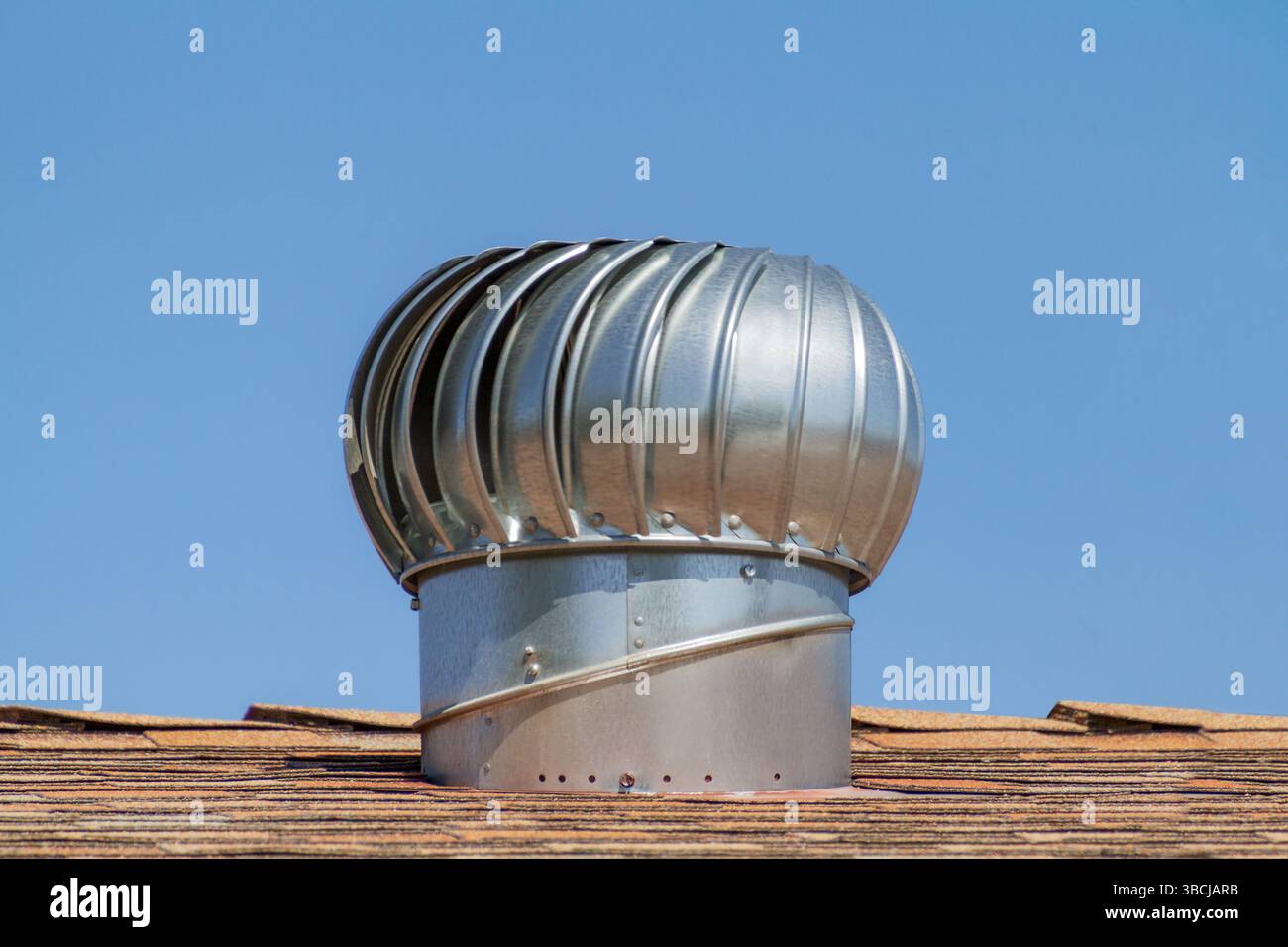 Wind braced roof hi-res stock photography and images - Alamy