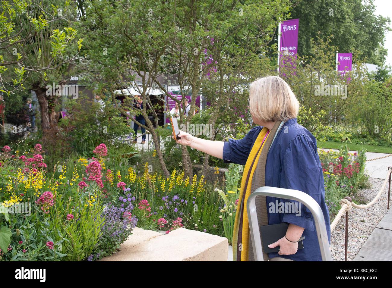 Chelsea, London, UK. 19th May, 2025. Show Garden, The Avanade ...