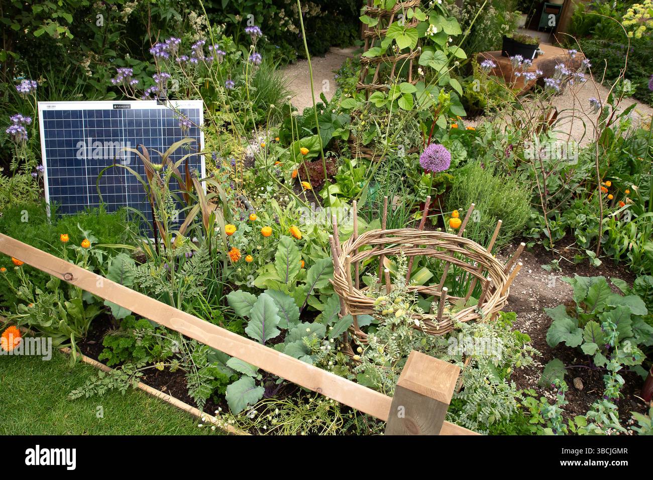 Chelsea, London, UK. 19th May, 2025. Show Garden, The Garden of the ...