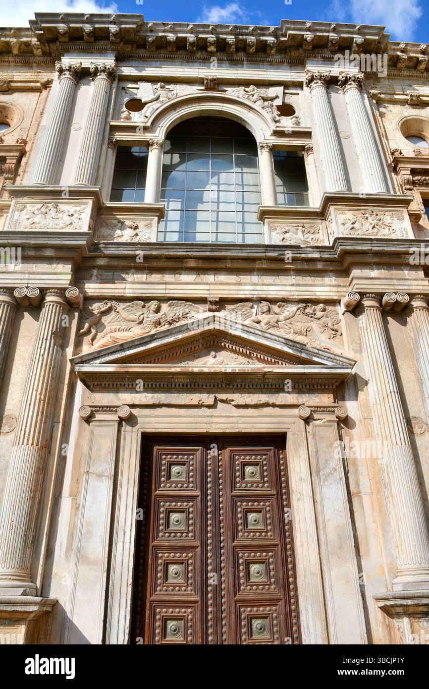 Palace of Charles V, Palacio de Carlos V, Alhambra, The Red One ...