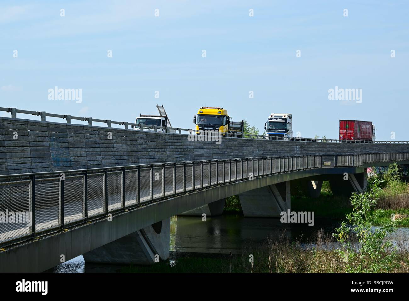 Ely Southern Bypass (Seekings Way) forms a road and pedestrian bridge ...
