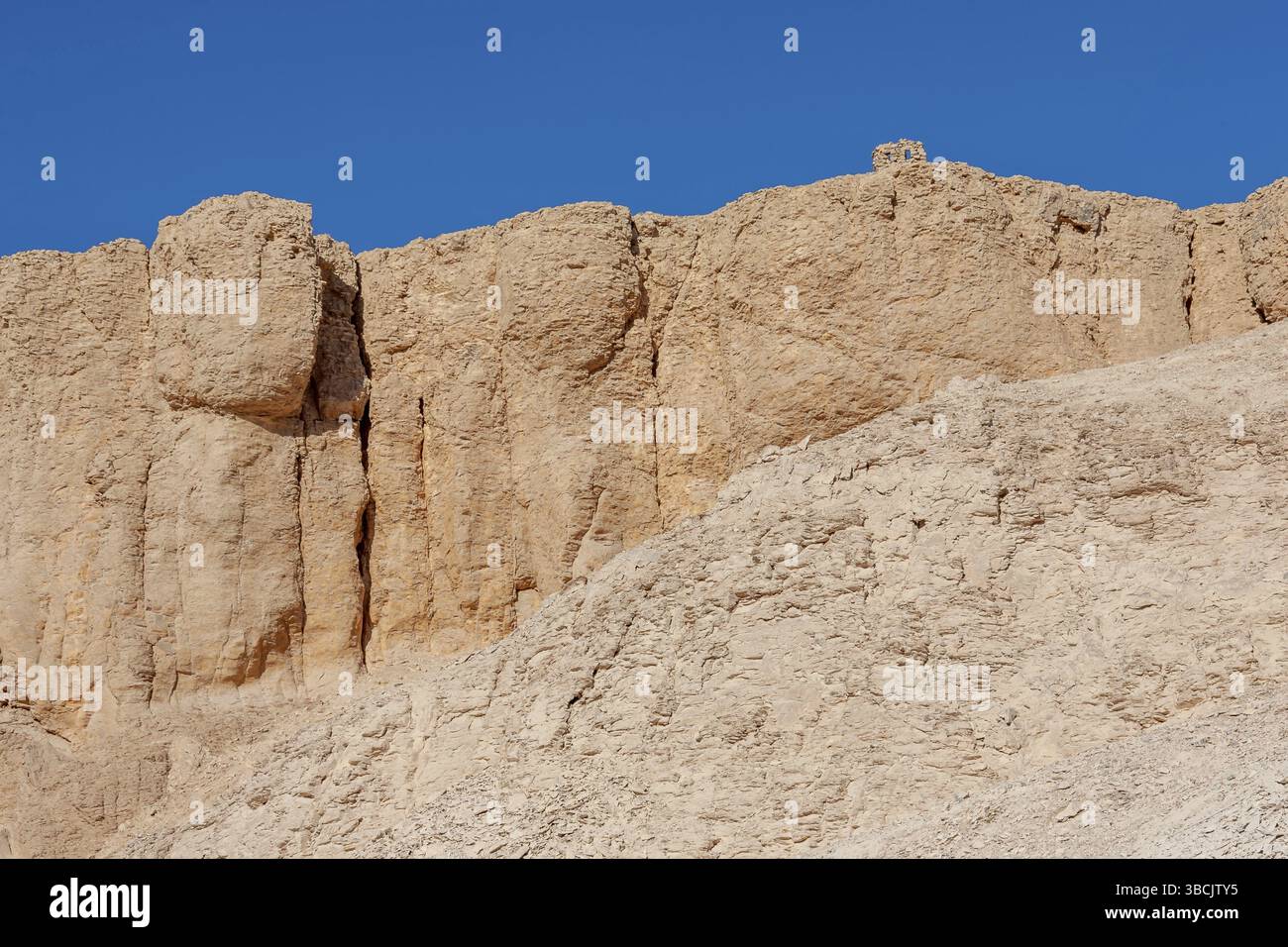 Rock faces in the Valley of the Kings Stock Photo - Alamy