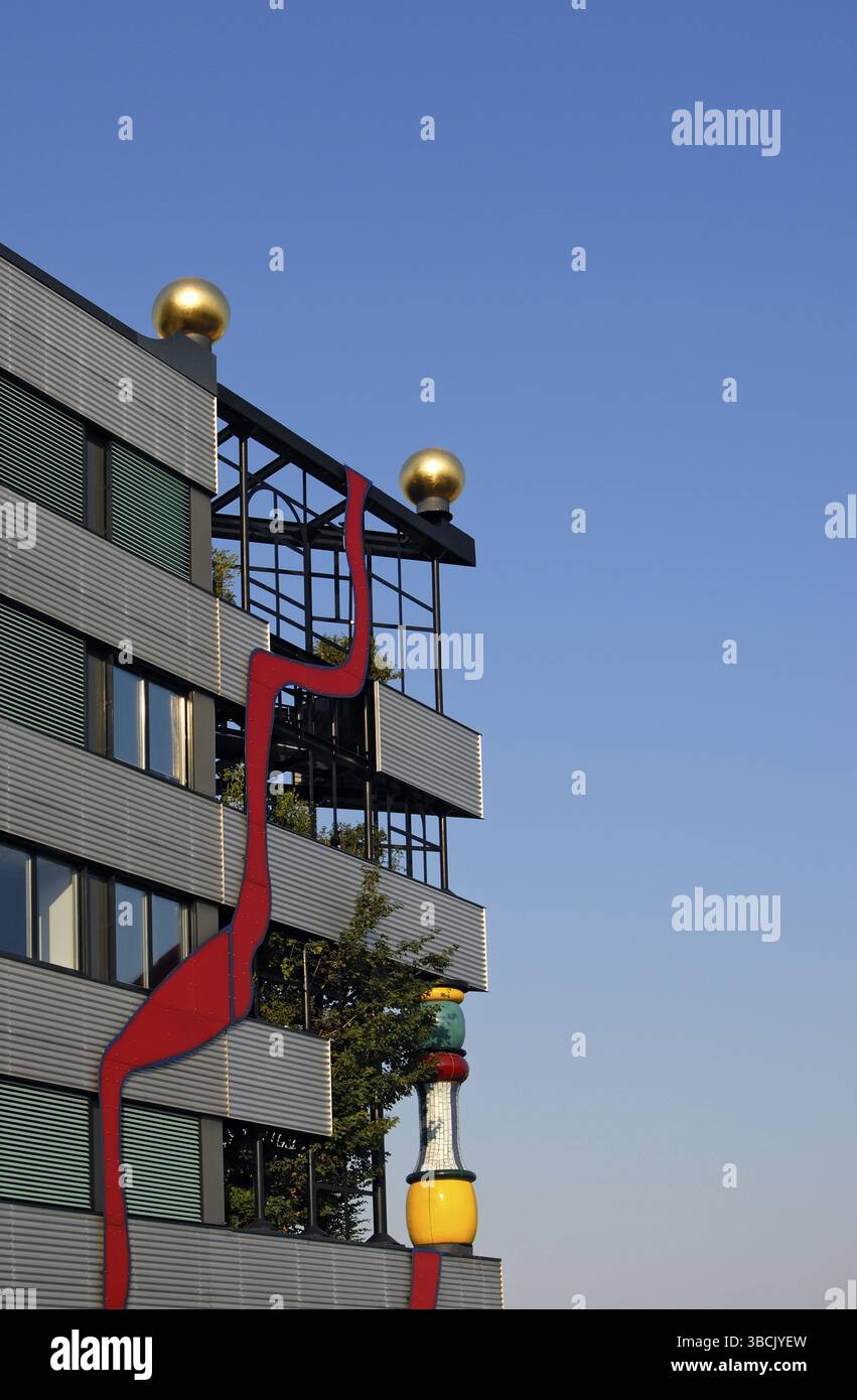 Spittelau waste incineration plant, architect Friedensreich ...