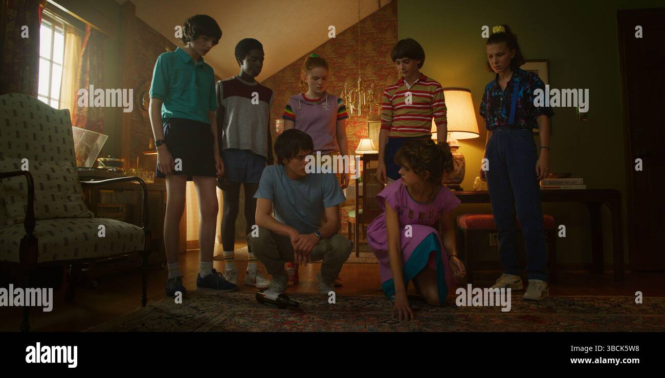 Finn Wolfhard, Caleb McLaughlin, Charlie Heaton, Sadie Sink, Natalia ...