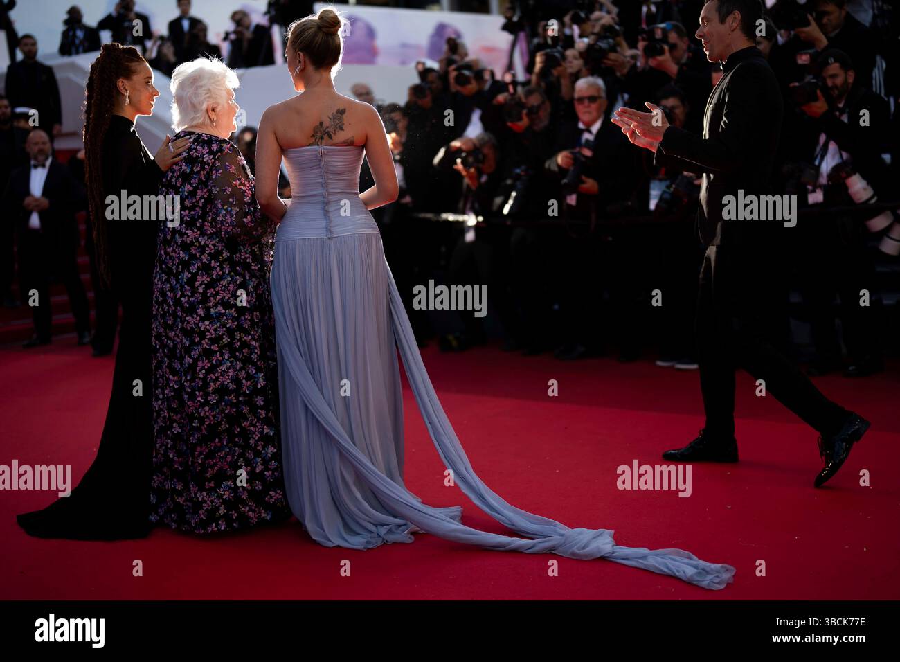 Erin Kellyman, from left, June Squibb and Scarlett Johansson pose for ...