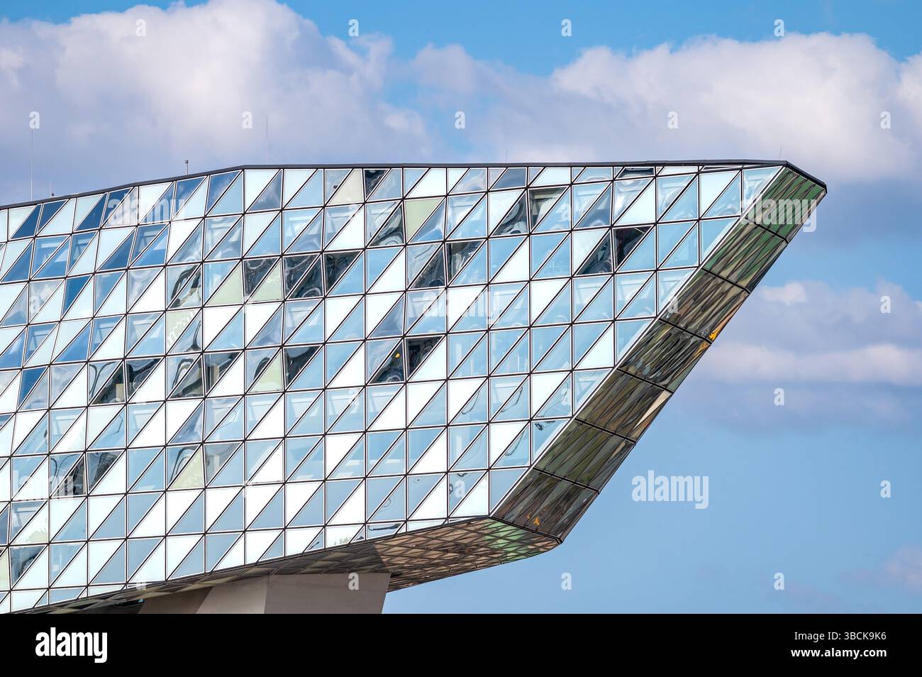 The Havenhuis, contemporary office building of the government of the ...