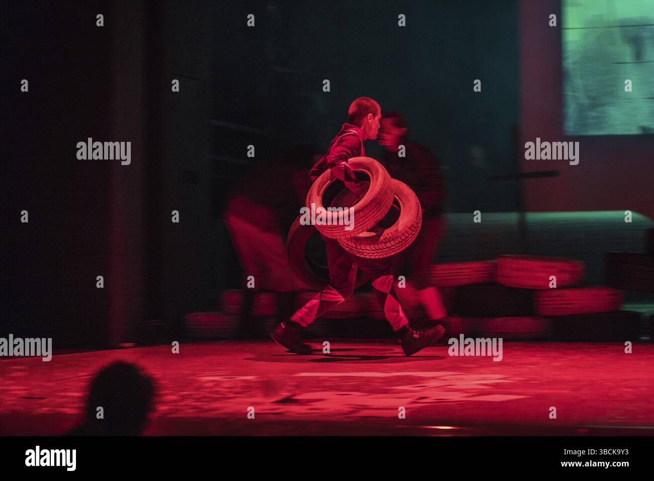 In a production by the Gorki Theatre (Berlin) with Mazen Aljubbeh, Jonas Dassler, Lea Draeger ...