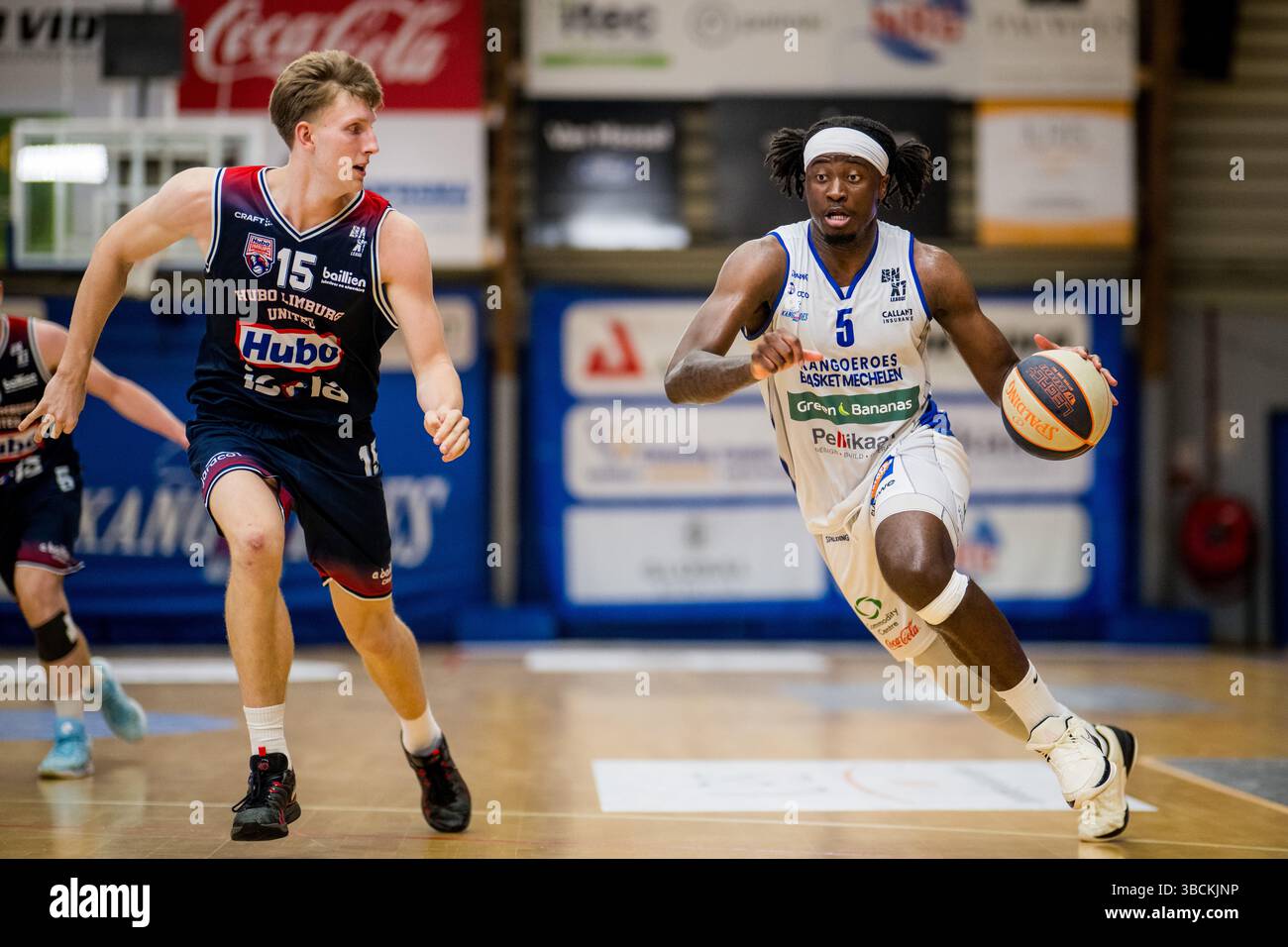 Mechelen, Belgium. 20th May, 2025. Limburg's Oskar Giltay and Mechelen ...