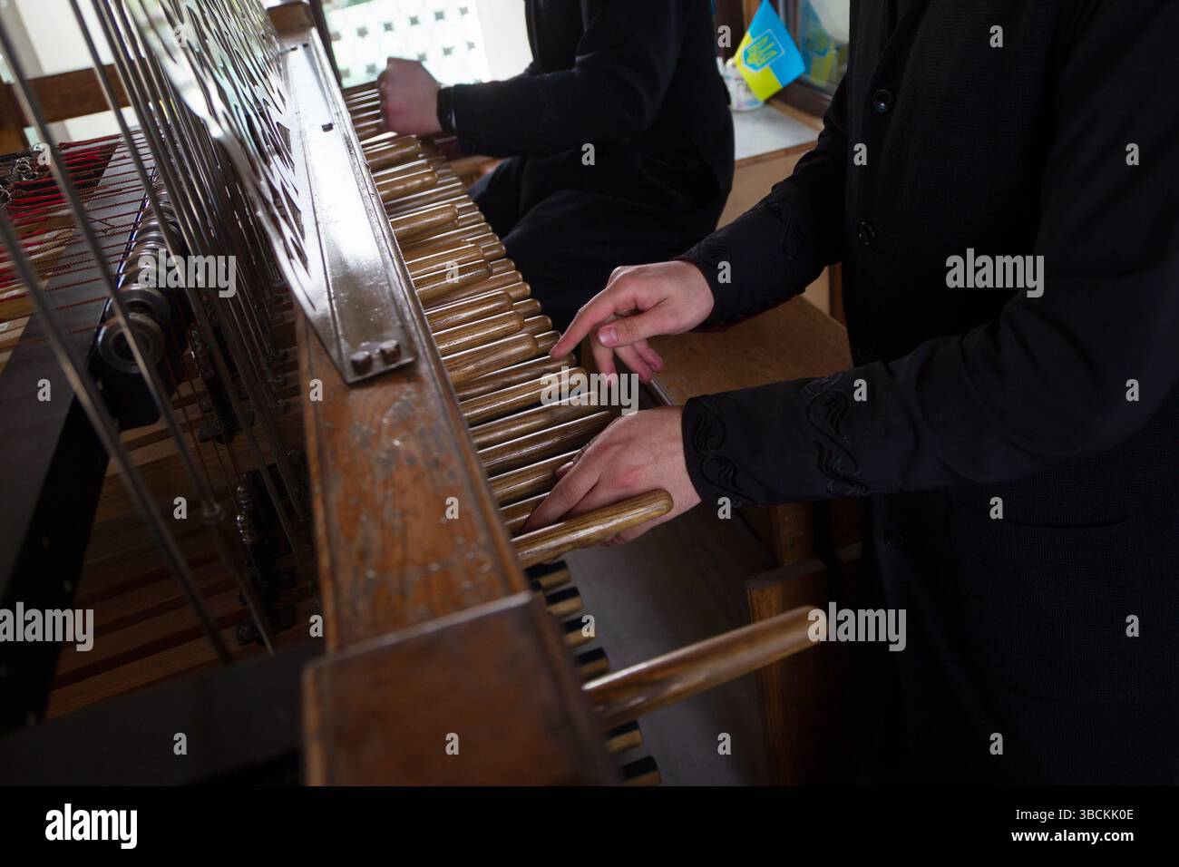 Non Exclusive: Bell ringers play the carillon at the St Michael?s ...