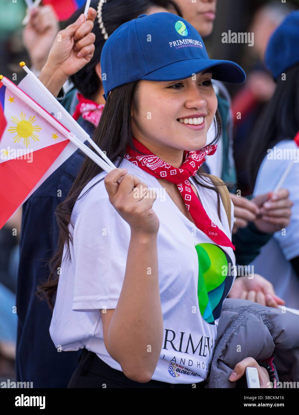 Members of the Philippine community at the Victoria Day Parade on May ...