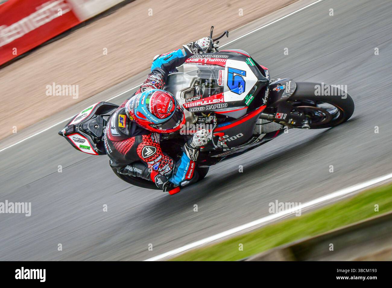 BRITISH SUPERBIKES, OULTON PARK Stock Photo - Alamy