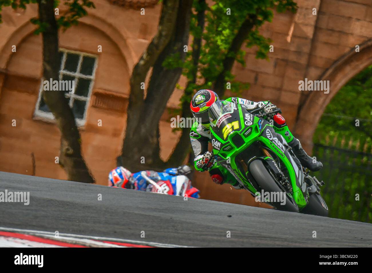BRITISH SUPERBIKES, OULTON PARK Stock Photo - Alamy