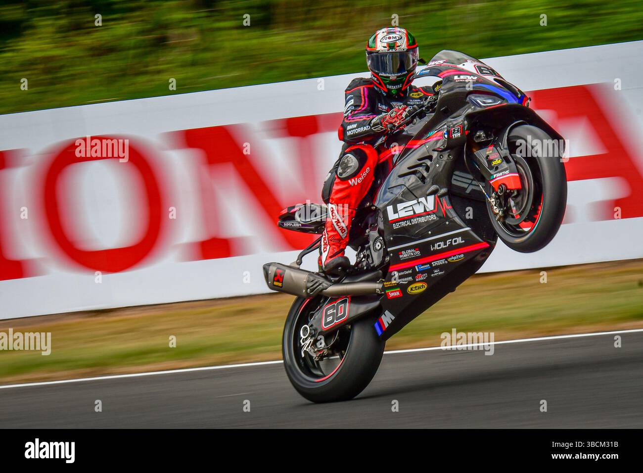 BRITISH SUPERBIKES, OULTON PARK Stock Photo - Alamy