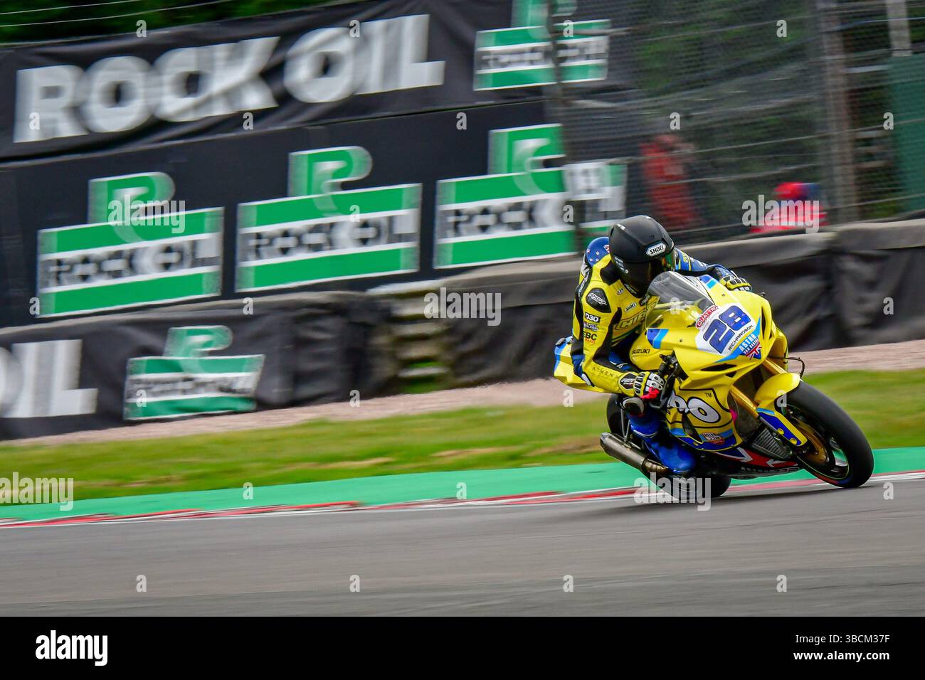 BRITISH SUPERBIKES, OULTON PARK Stock Photo - Alamy