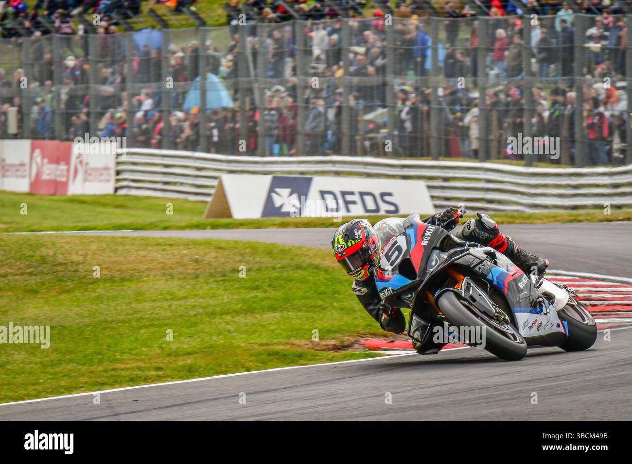 BRITISH SUPERBIKES, OULTON PARK Stock Photo - Alamy
