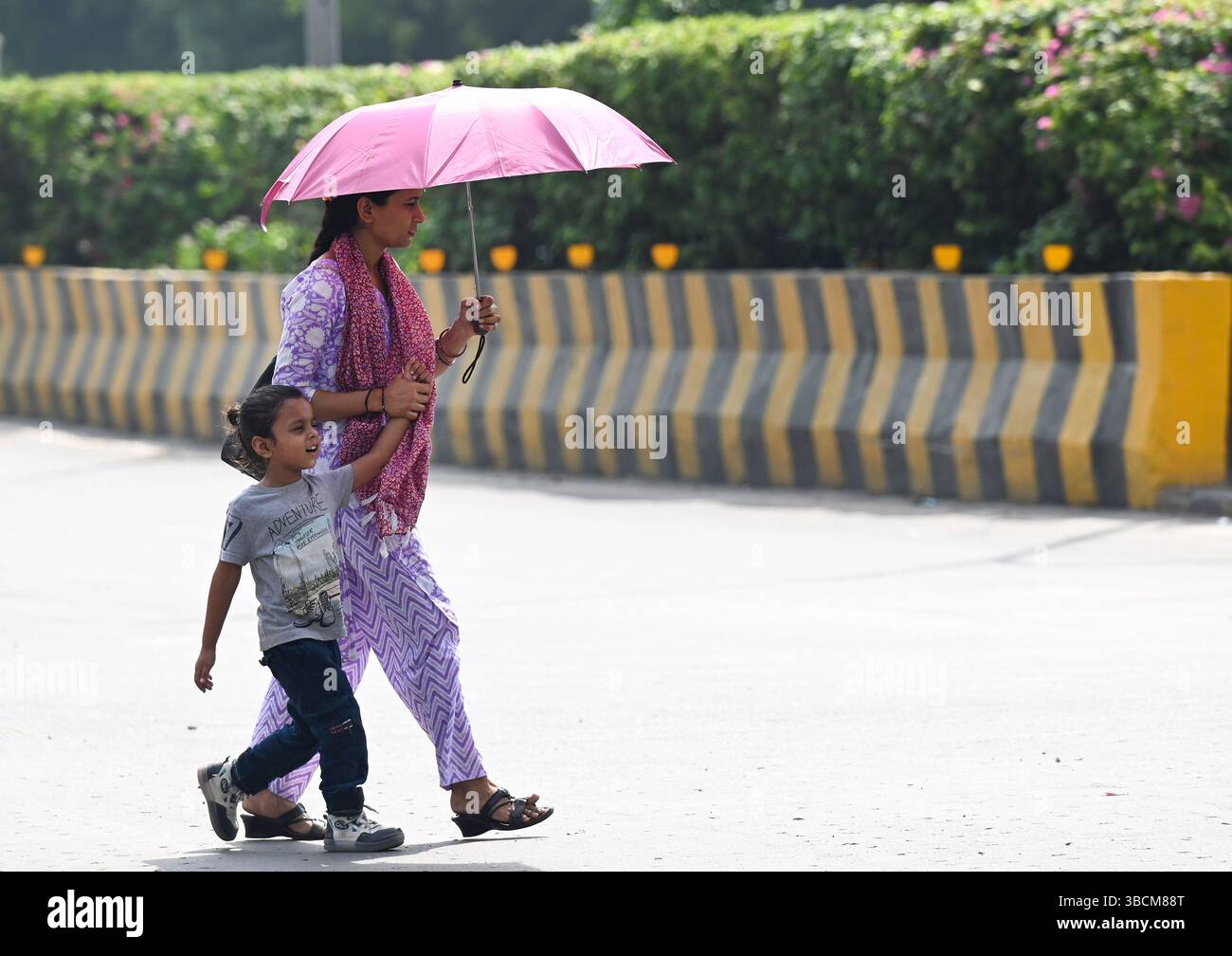 New Delhi, India. 20th May, 2025. NOIDA, INDIA - MAY 20: As ...