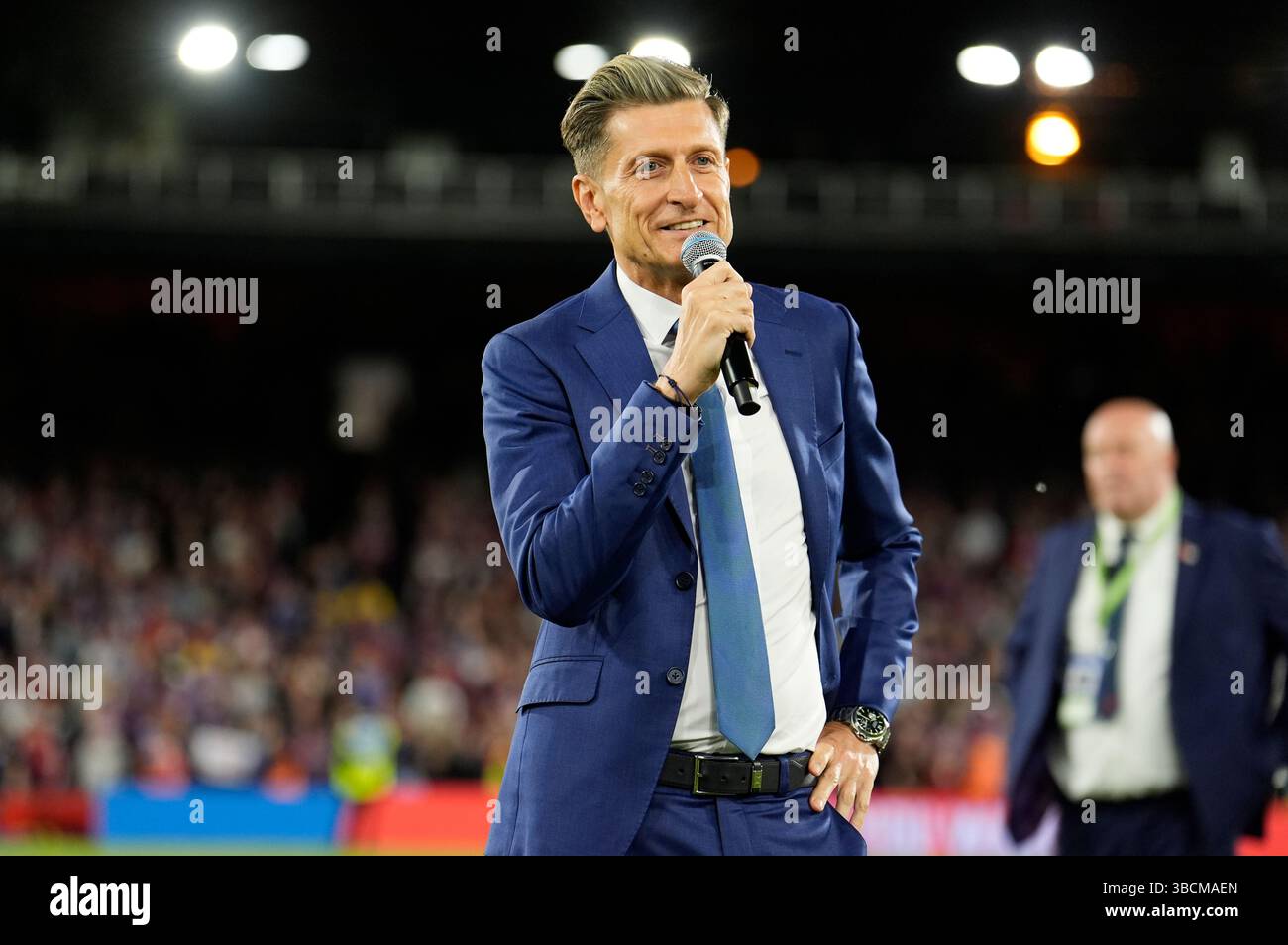 Steve Parish speaks to the crowd after the Premier League match at ...