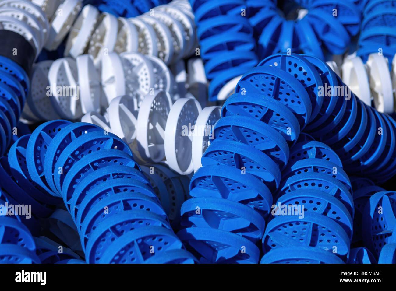 Lane lines dividers pool hi-res stock photography and images - Alamy