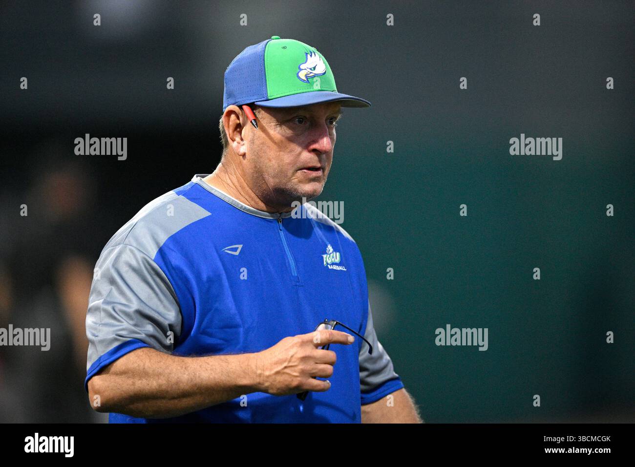 Florida Gulf Coast head coach Dave Tollett during an NCAA college ...