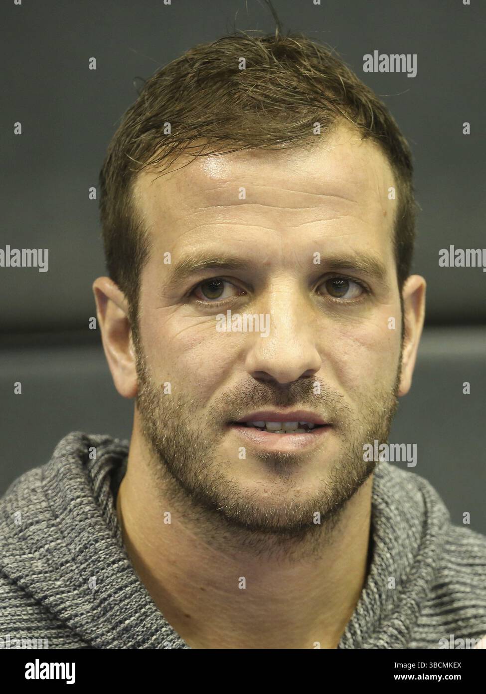 Dutch footballer Rafael Van der Vaart visits the 2017 Handball Women's ...