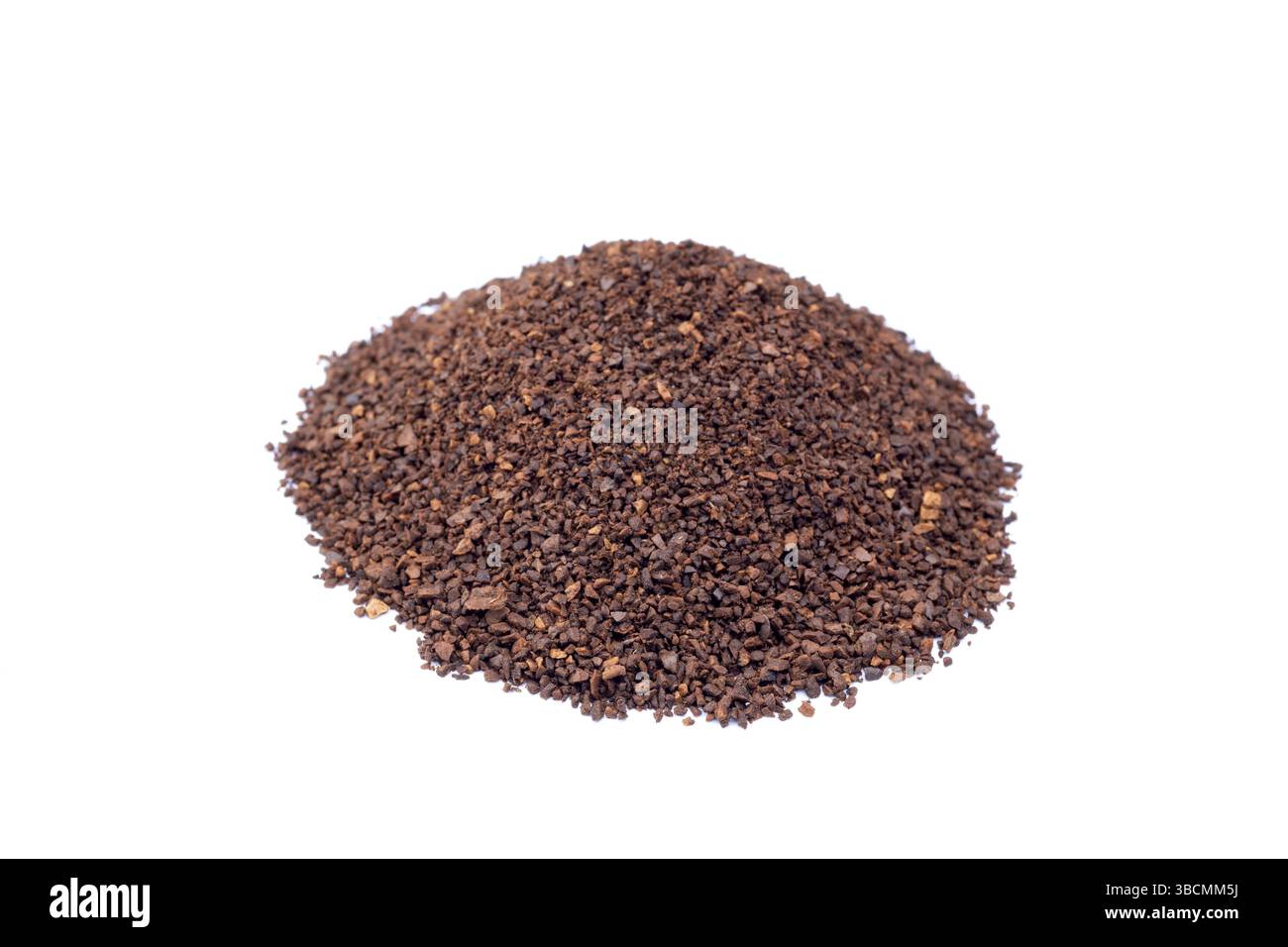 Pile of coarsely milled coffee beans isolated on white background Stock ...