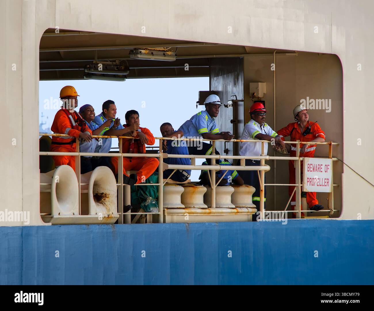 Crew on ships passing through the Panama Canal Stock Photo - Alamy
