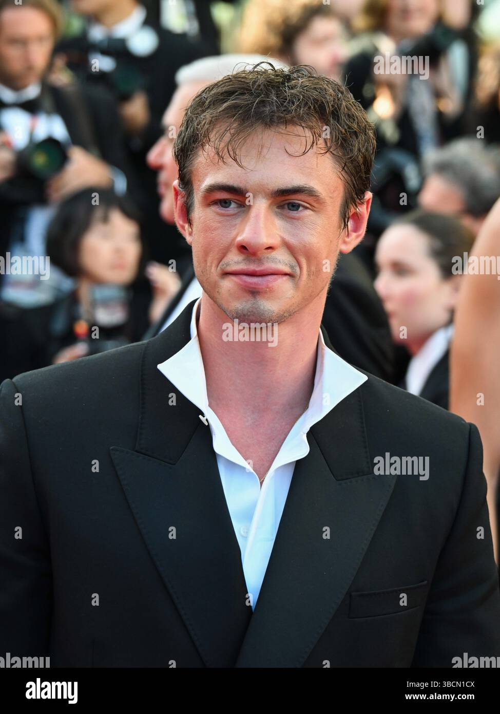 Cannes, Italy. 21st May, 2025. Evening 8 - Red Carpet of the film ...