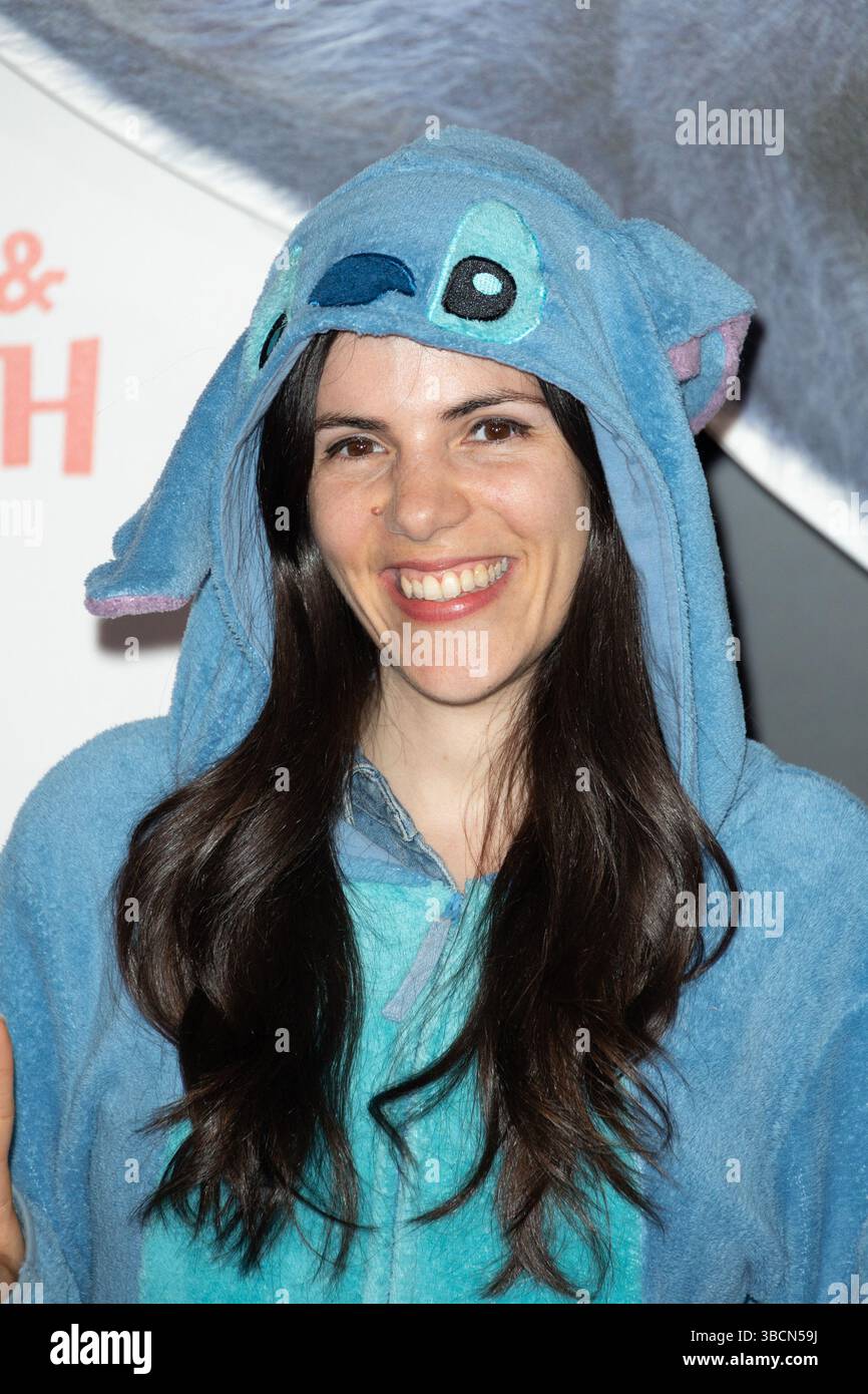 Lilo and stitch 2025 hi-res stock photography and images - Alamy