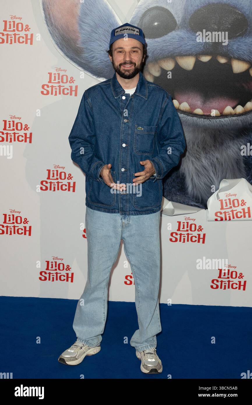 Lilo and stitch 2025 hi-res stock photography and images - Alamy