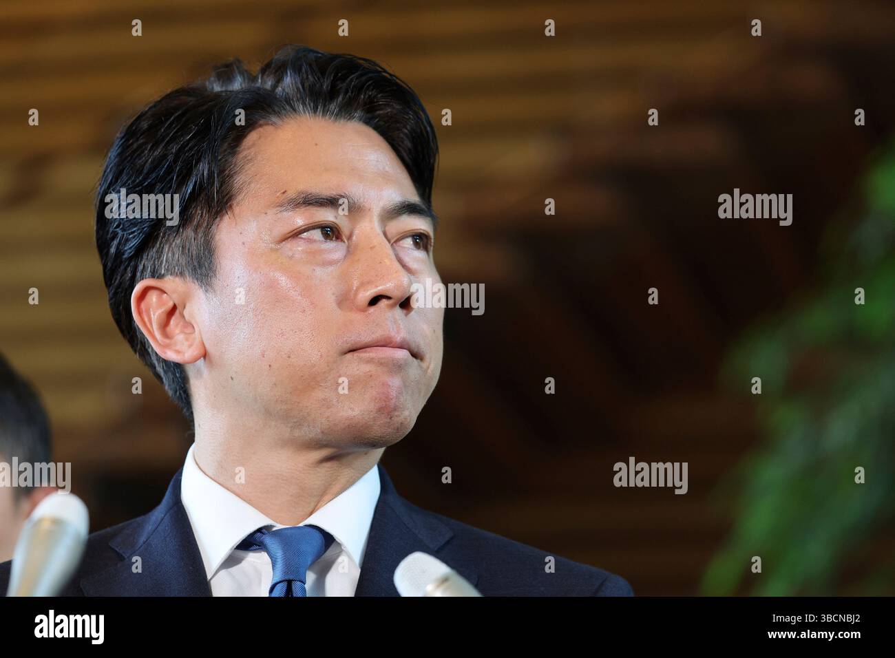 Shinjiro KOIZUMI, the former Environment Minister, speaks to the media ...