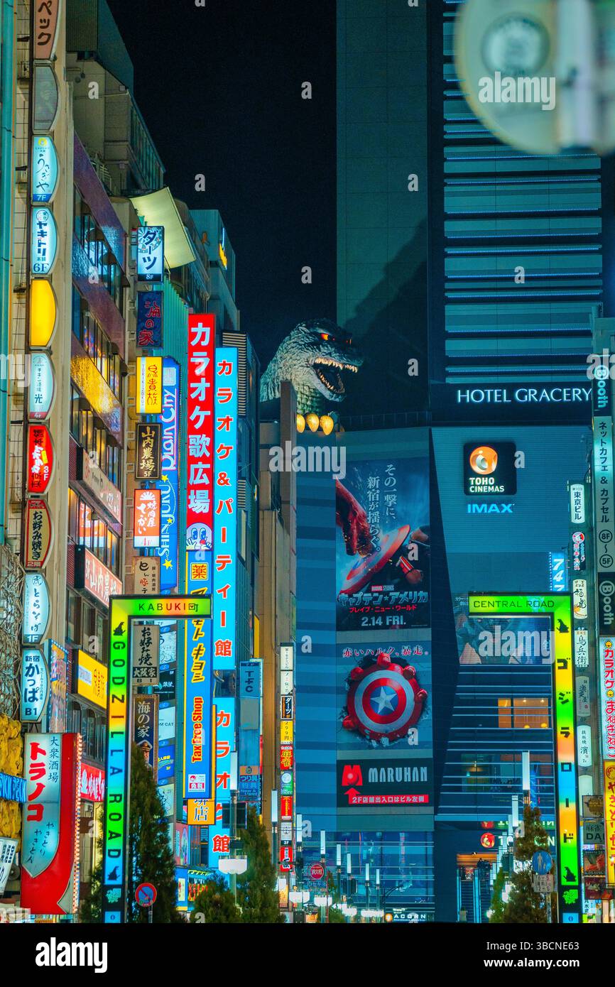 High-resolution photo capturing the bustling nightlife of Shinjuku ...