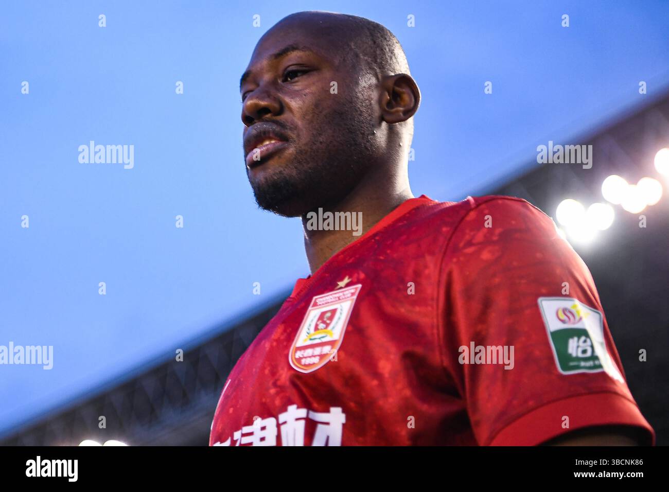 Tianjin Jinmen Tiger Football Club defeated Changchun Yatai Football ...